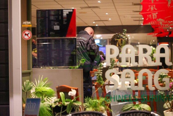 Vechtpartij in de Kruisstraat in Eindhoven: vuurwapen gevonden, man ...