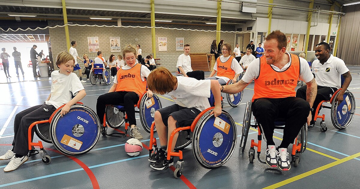 Video: scholieren Breda op ‘Sportief Tour’ met NAC-selectie | Breda ...