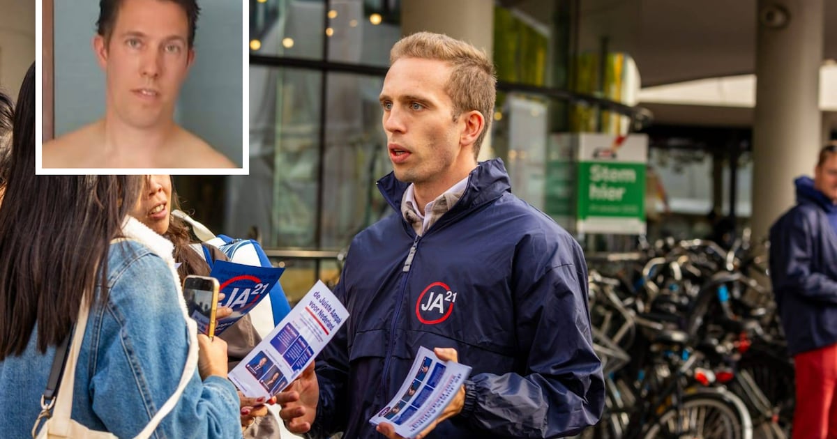 Zo sta je nog voor Joost Eerdmans te klappen, en even later zit je in ...