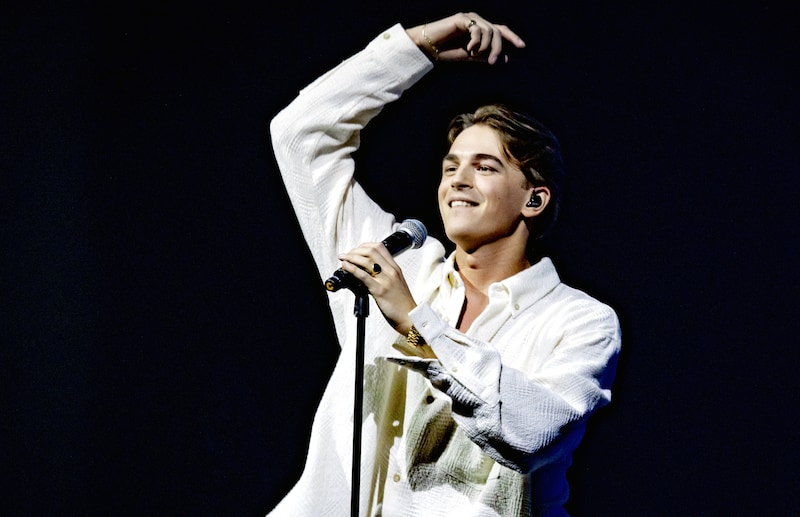 Recensie | Twee sterren voor album Antoon: song over overleden moeder ...