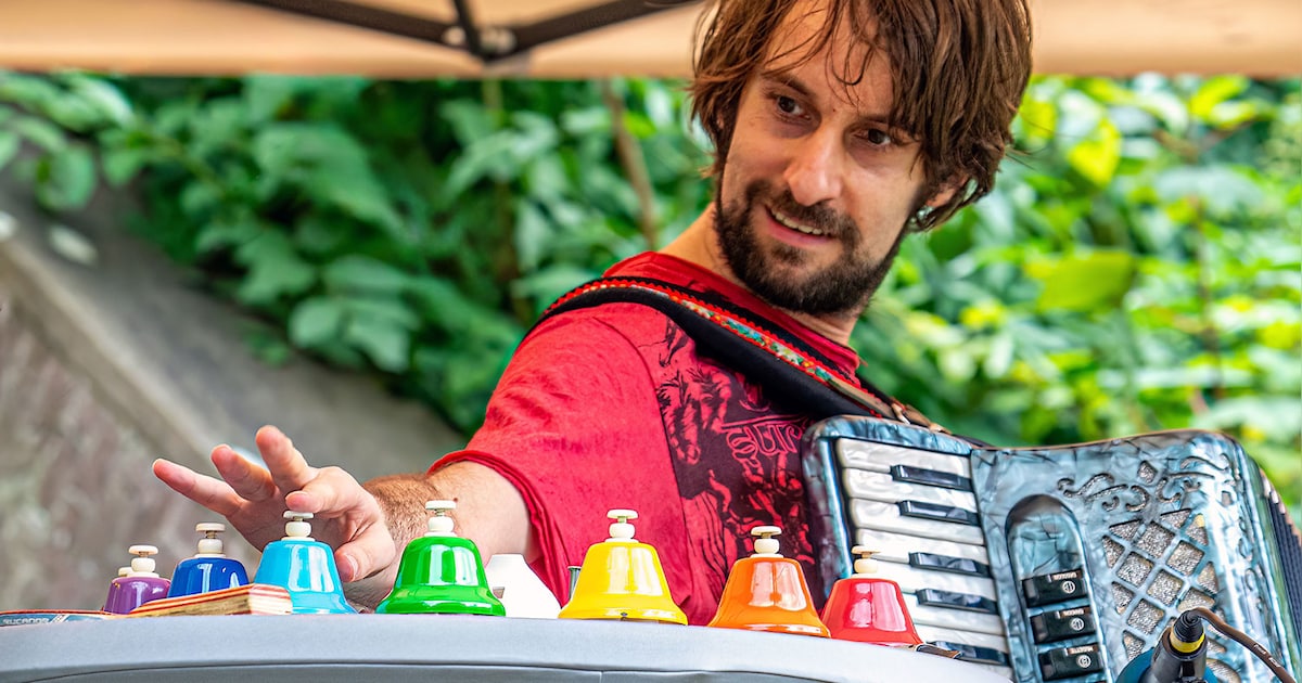 Creatief folkconcert Luuk Lenders in Heeze | Brabant | BN DeStem.nl