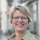 Demi (24) lost met haar kleding een herkenbaar probleem op: ‘De helft ...