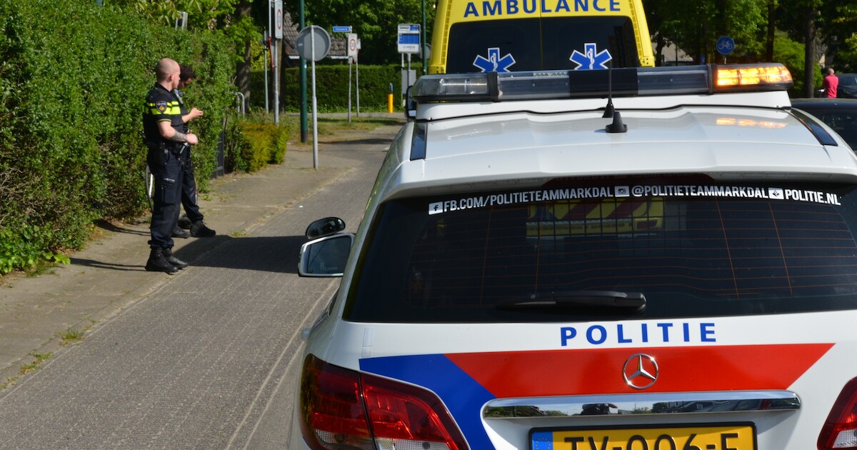 Wielrenner valt hard op hoofd na mislukte inhaalpoging in Ulvenhout ...