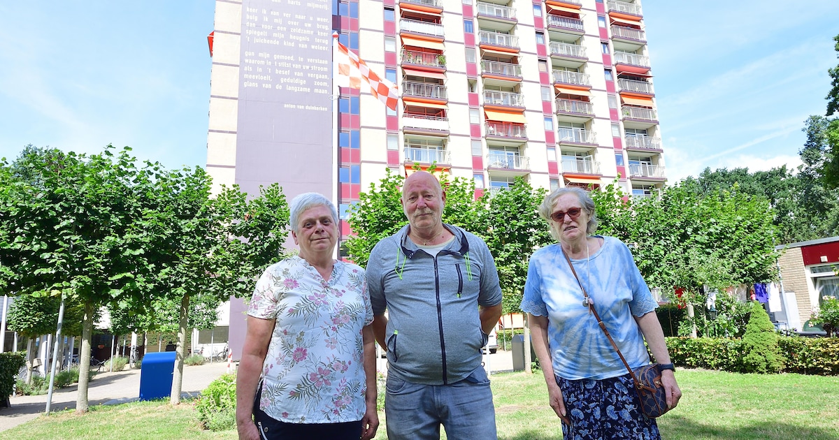 Bewoners zijn overlast van daklozen zat en nemen zakjes met menselijke ...