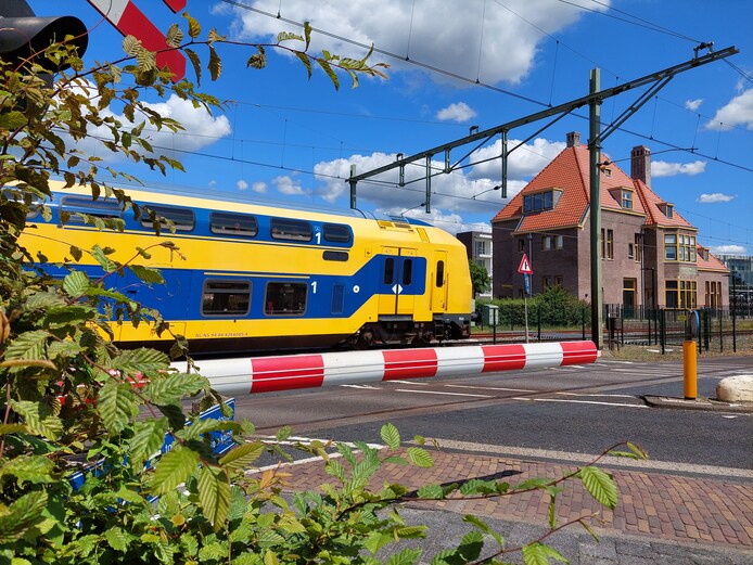 ProRail en gemeente tekenen voor toekomstbestendige stationsomgeving ...