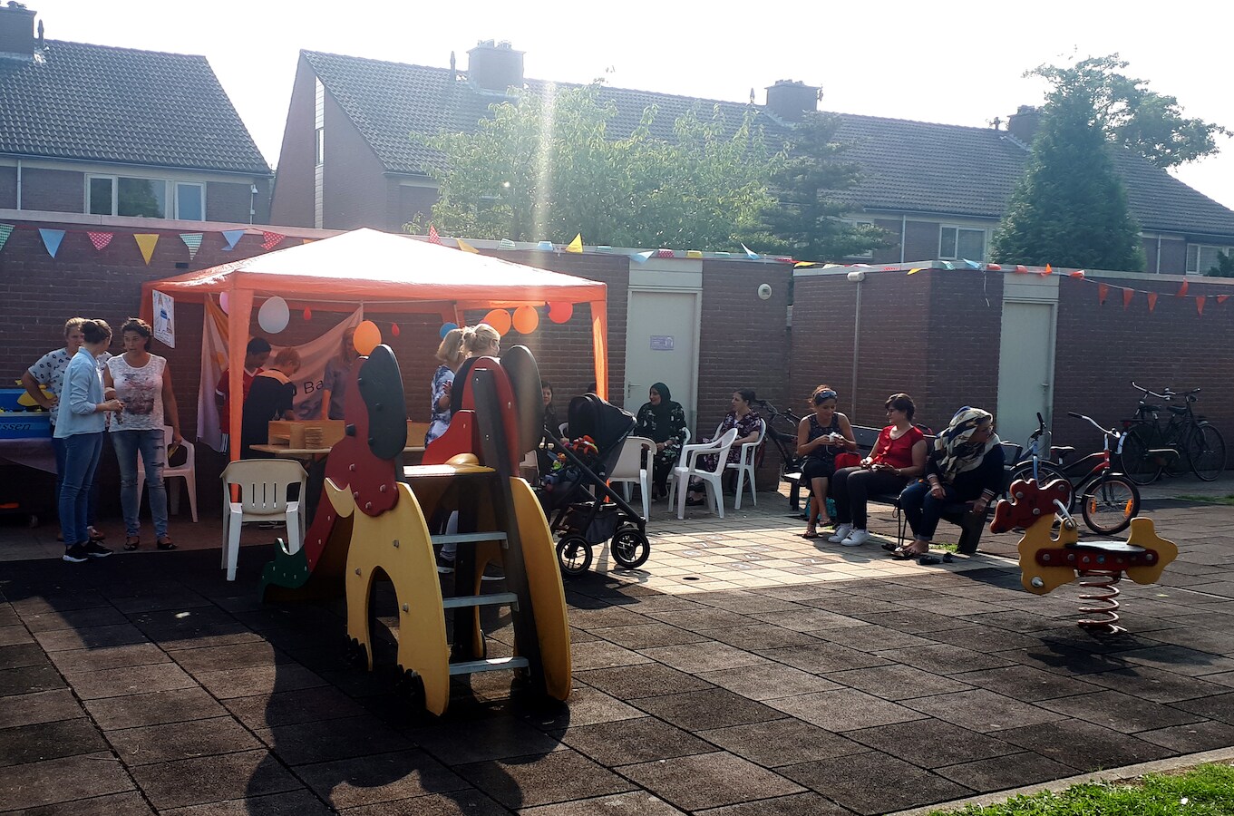 Desdia jubileum groot succes in Roosendaalse wijk 'Genieten wanneer ...