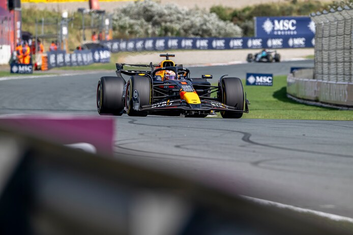 LIVE Formule 1 | Max Verstappen begint met eerste training aan Dutch GP-weekend op Zandvoort ...
