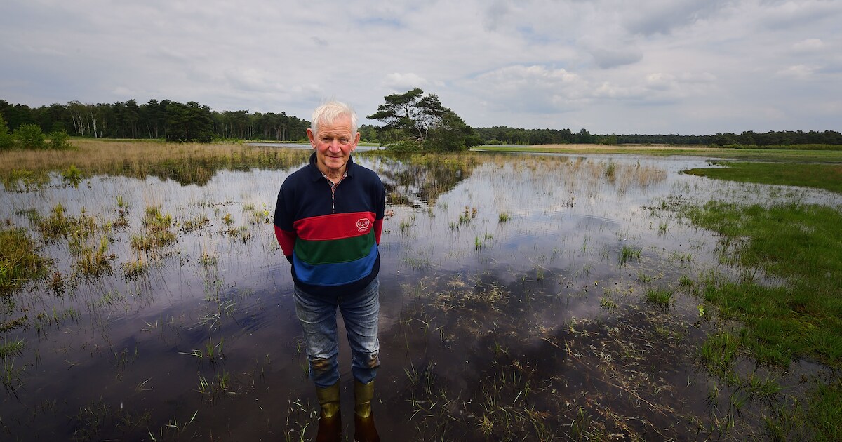 Sinds 1977 noteert boer Piet tot op de millimeter nauwkeurig hoeveel ...