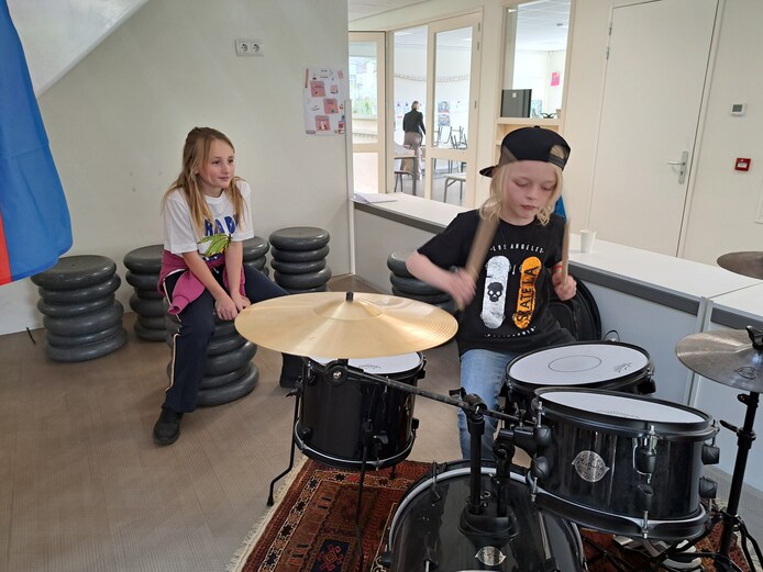 Mila (9) en Joep (8) verloren hun vader en opa aan kanker, nu komen ze ...