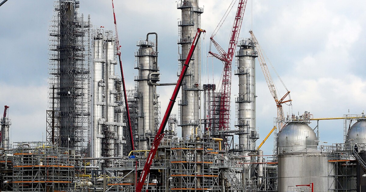 Onderhoudsstop Shell Moerdijk: megaklus in uitvoering | Moerdijk ...