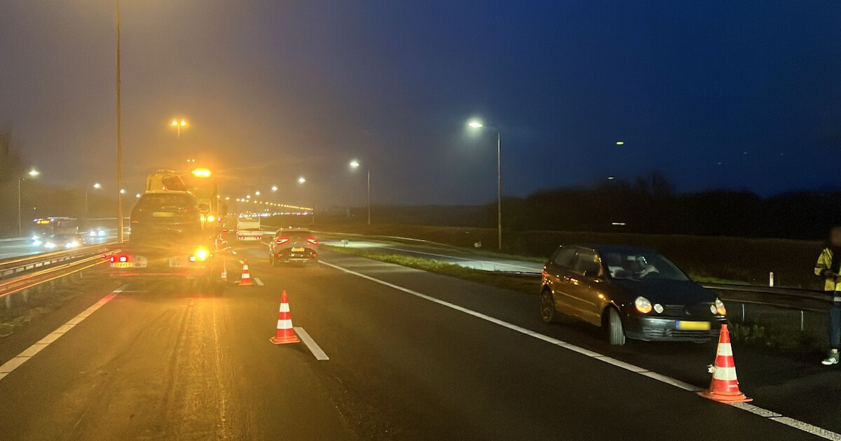 Weg weer vrij na lange file op A27 door ongeluk bij Nieuwendijk ...