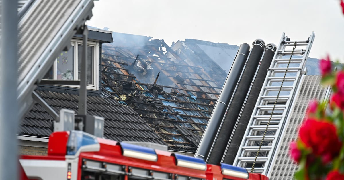 Huis onbewoonbaar na woningbrand in Breda, bewoners en buren zoeken ...