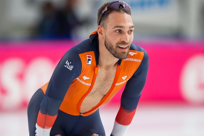 Kjeld Nuis wereldkampioen nadat hij zichzelf verwondde? ‘Dat zou wel ...