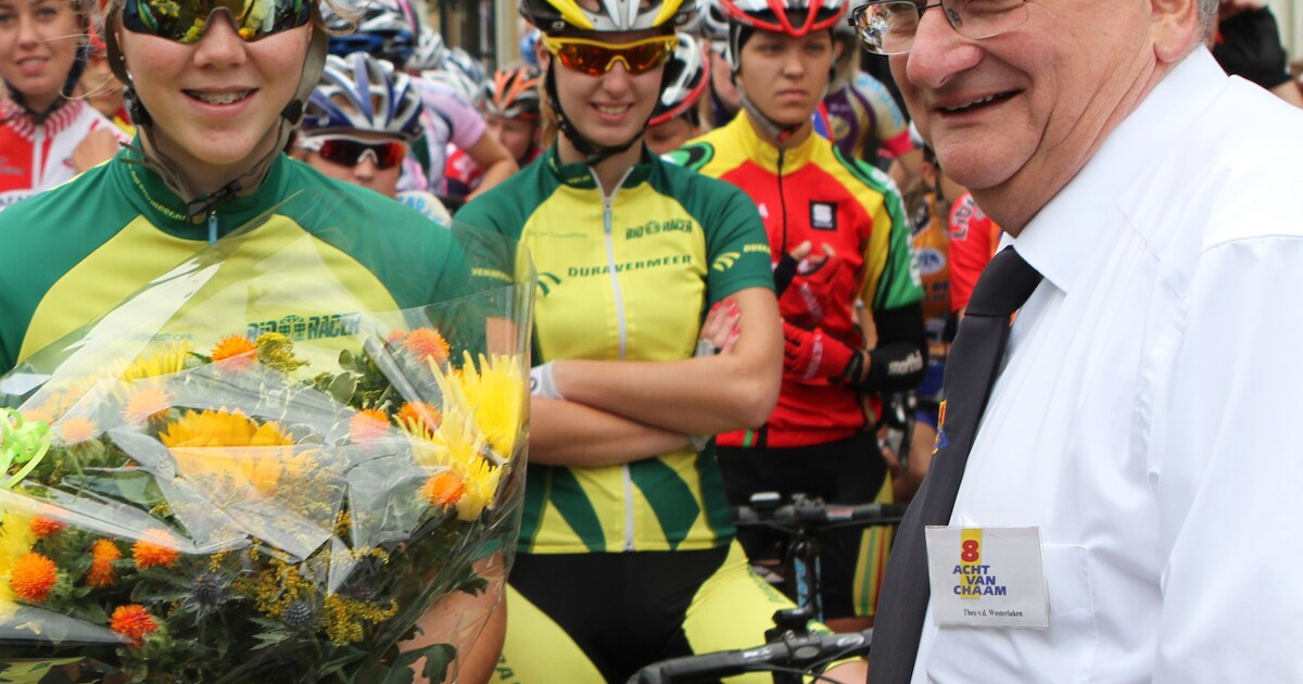 Gemeentelijk ereteken voor Theo van der Westerlaken, ‘mister Acht van ...