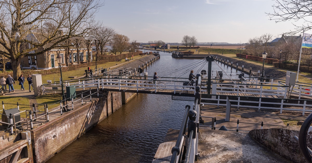 Eindelijk doet de rolbrug bij Benedensas het weer: ‘Blij dat we ons ...