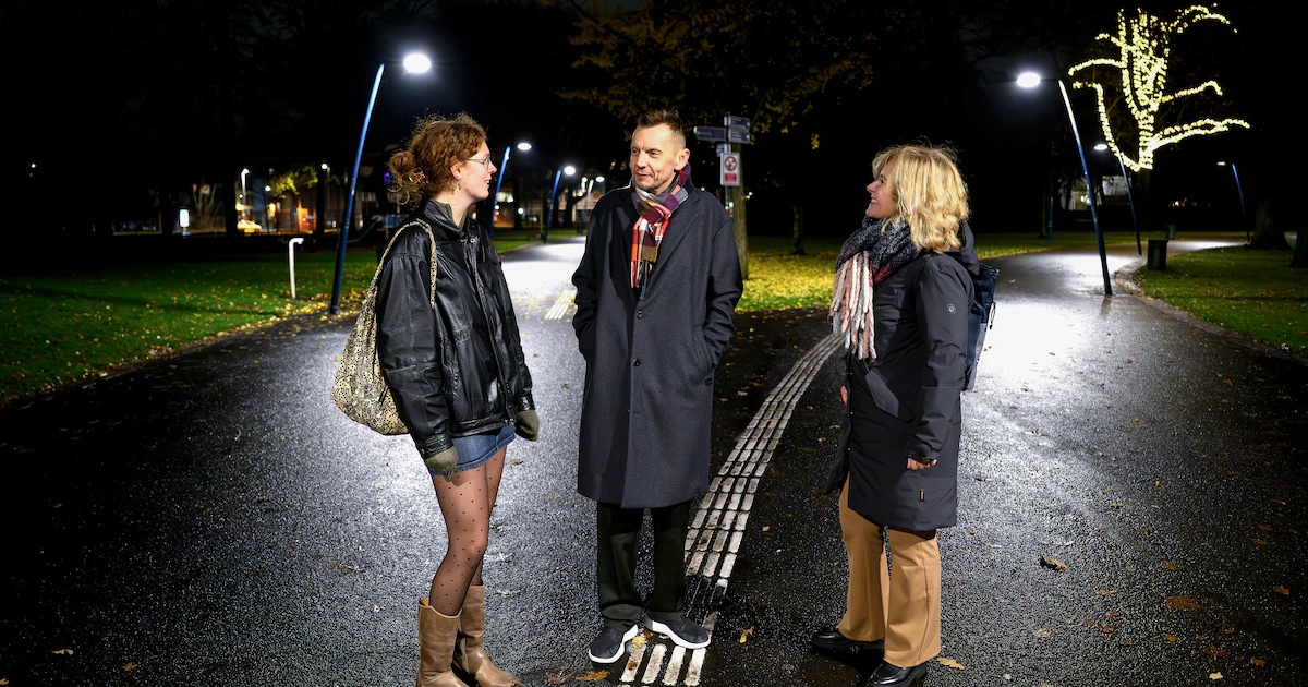 ‘Er ligt toch niemand in die struiken?’ Drie verslaggevers struinen ...