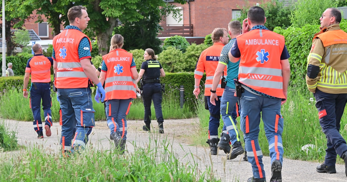 Passagier springt uit luchtballon boven Zundert: politie vindt lichaam ...