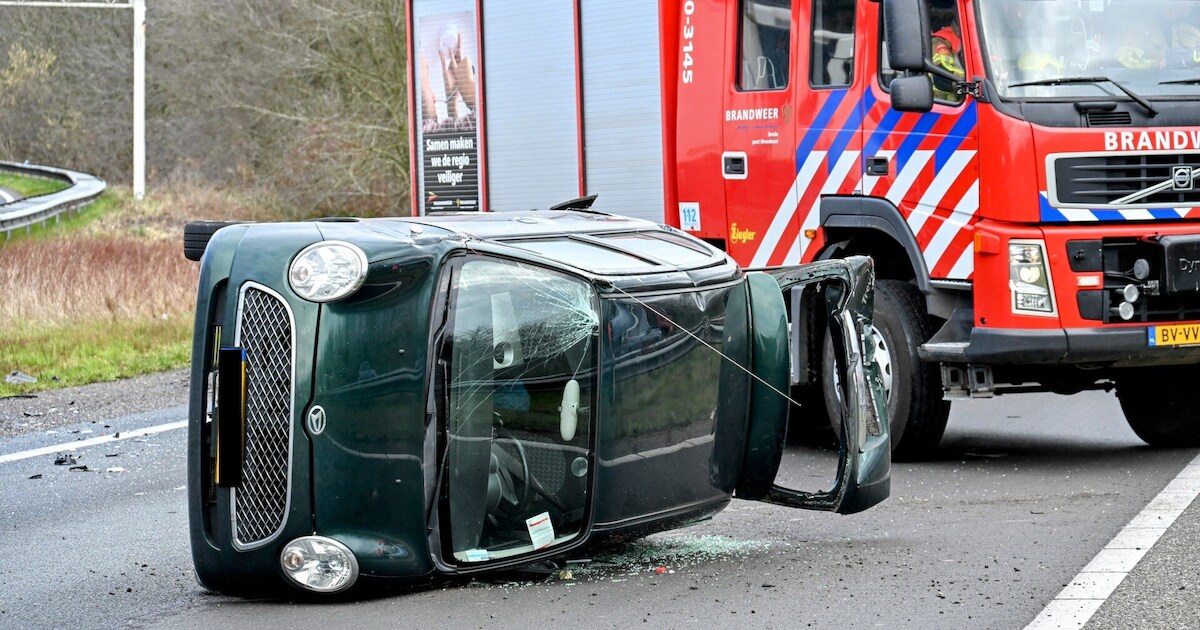 Auto belandt op zijn kant na ongeval op A58 bij Ulvenhout | 112 nieuws ...