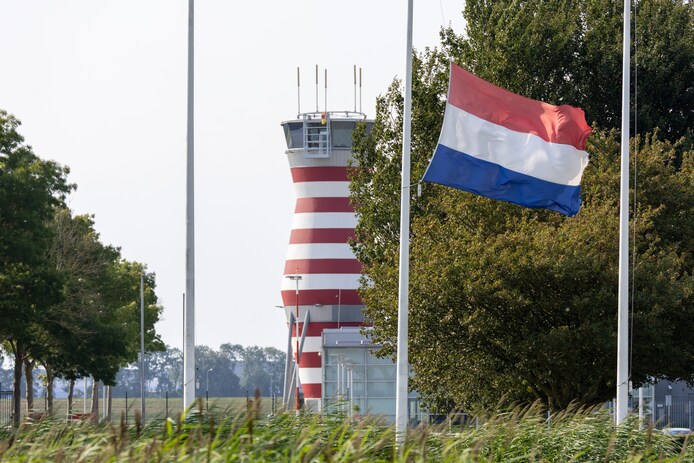 Omgekomen piloten bij vliegtuigcrash Southend waren twee Nederlanders ...