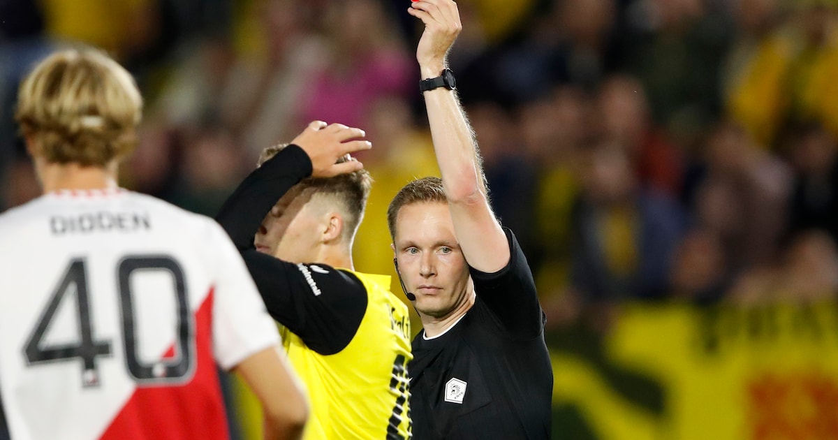 NAC moet middenvelder Mol na rode kaart tegen FC Utrecht twee ...