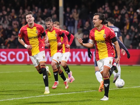 LIVE eredivisie | Feyenoord op achterstand tegen Go Ahead na oliedomme ...