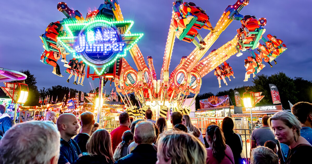 Ook clown Milko vindt het prima op de kermis in Oosterhout | Oosterhout ...