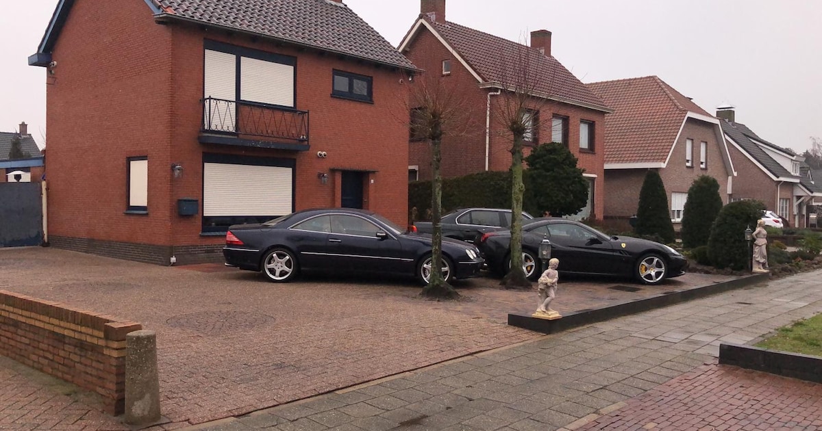 Auto's Sweet Caroline Cars ‘bij een kennis’ | Roosendaal | BN DeStem.nl