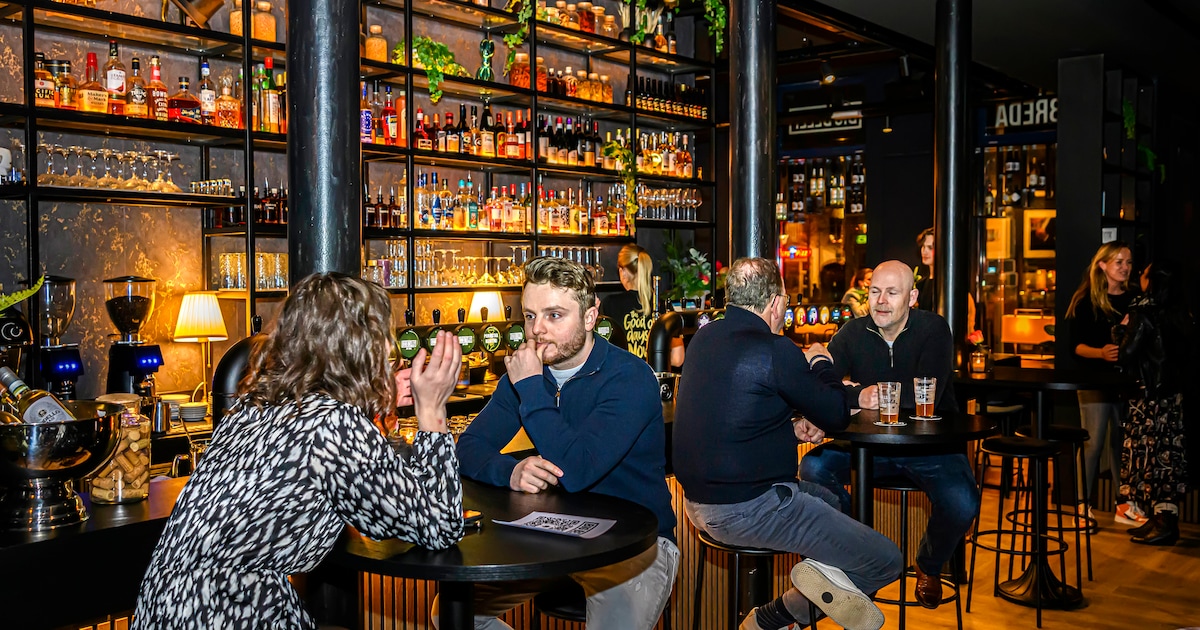 Big Belly Bar heeft 24 wisseltaps maar serveert ook gerechten met een ...