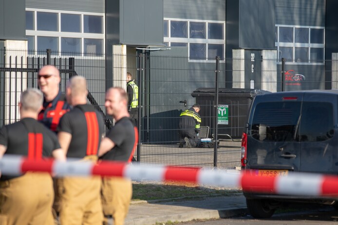 Flinke hoeveelheid zeer explosieve stof aangetroffen in loods in Bergen op Zoom, eigenaar ...
