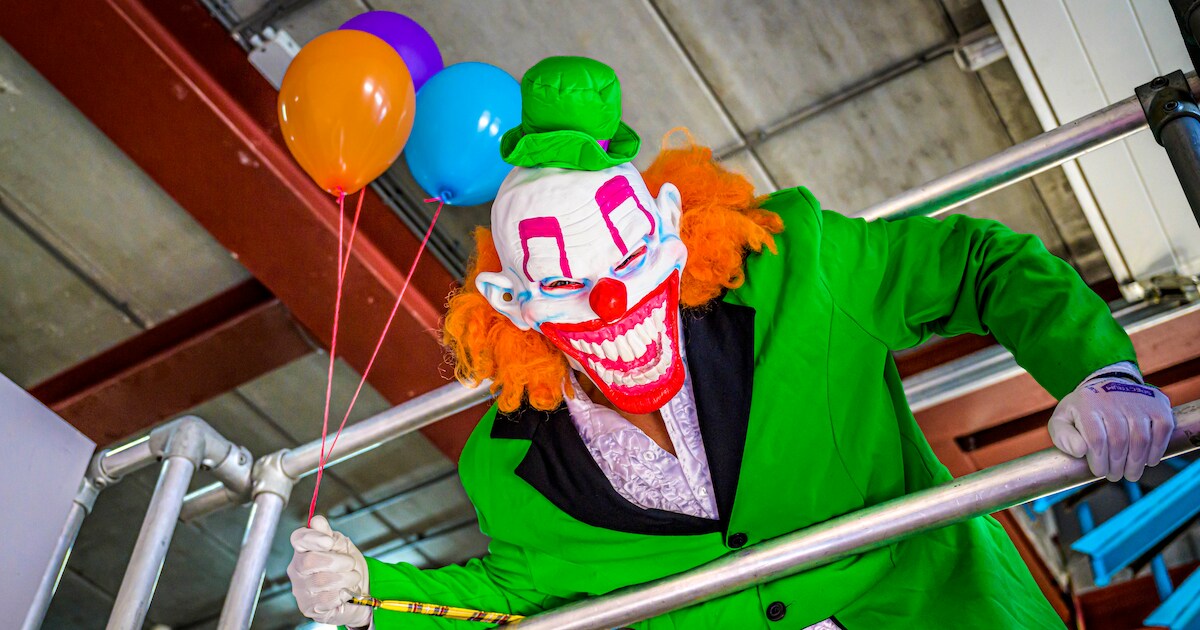 Terrorclown Michael waarschuwt voor heftige Terror Nights: ‘Je verdient ...