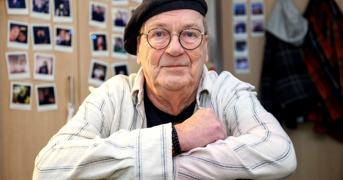 Zijn kamer is te klein om zich er eenzaam te voelen, Aad (70) bouwde na ...