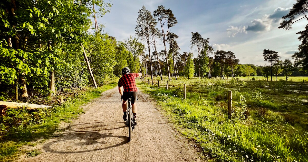 Gloednieuwe gravelride door groot deel van de Kempen: “Onze regio is ...