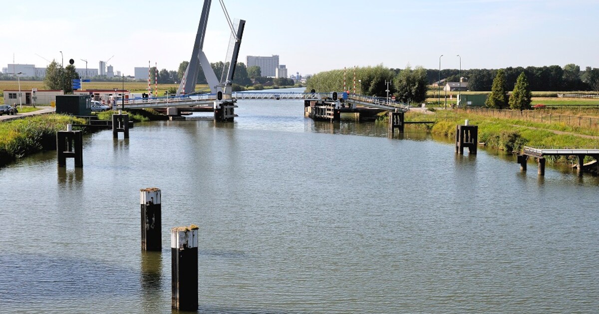 Macharense brug was vier dagen gestremd | Brabant | BN DeStem.nl