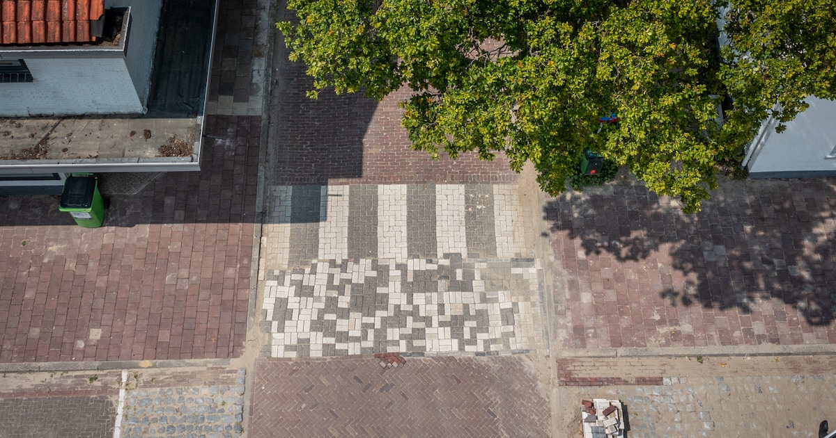Is het een zebrapad of een QR-code? ‘Het is gewoon prutswerk’ | Regio ...