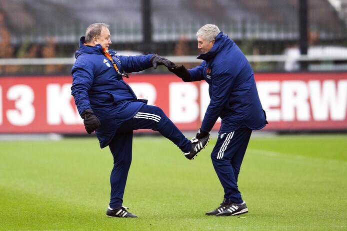 Dick Advocaat voorlopig zonder zijn trouwe assistent: Cor Pot loopt ...