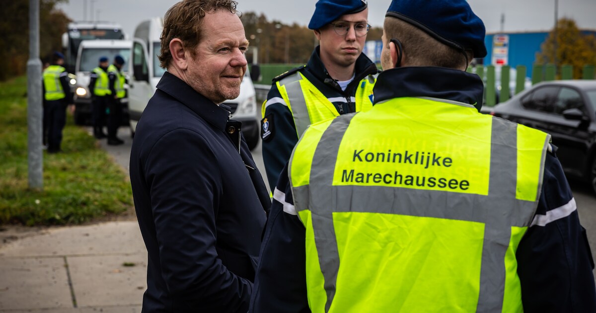 Rechtse Kamermeerderheid dwingt razendsnelle behandeling asielwet af ...