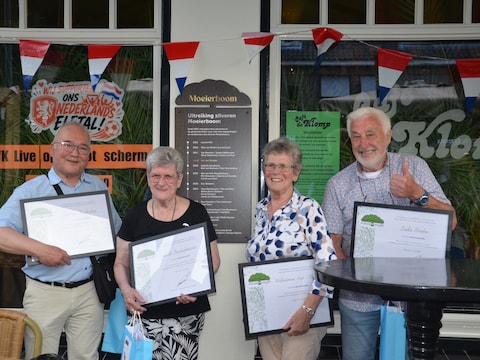 Zilveren Moeierboom Etten-Leur voor Bets Nuchelmans, George Dijkstra ...