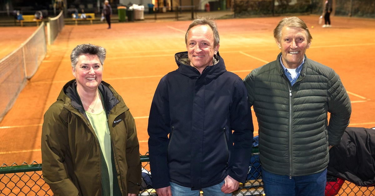 De Lobbelaer in Zevenbergen krijgt er twee padelbanen bij | Moerdijk ...