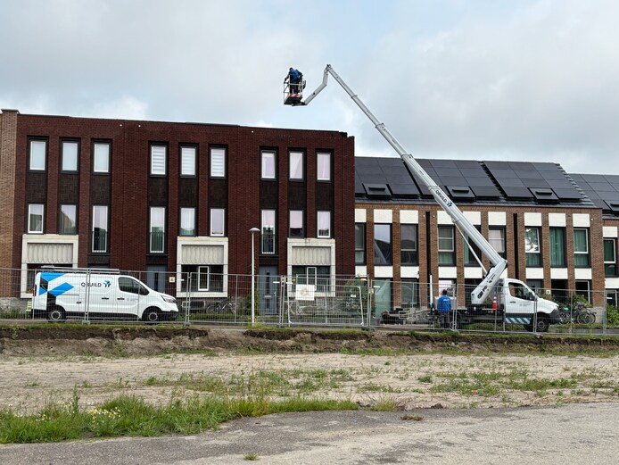 Bliksem slaat steeds vaker in door extremer weer: zijn zonnepanelen op ...