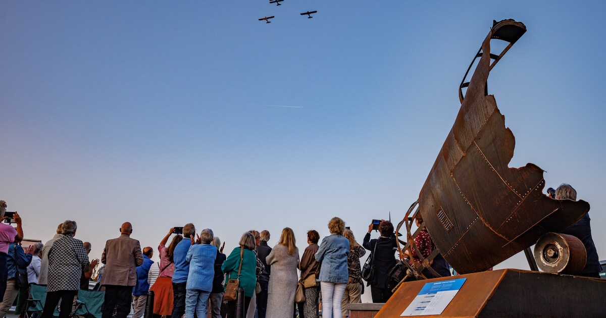 Eindelijk kunnen we het bewonderen: nieuw monument van Dinteloord ...