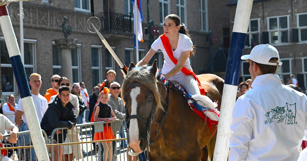Shanya (14) steekt eerste ring bij debuut op Koningsdag: ‘Ik ben ...