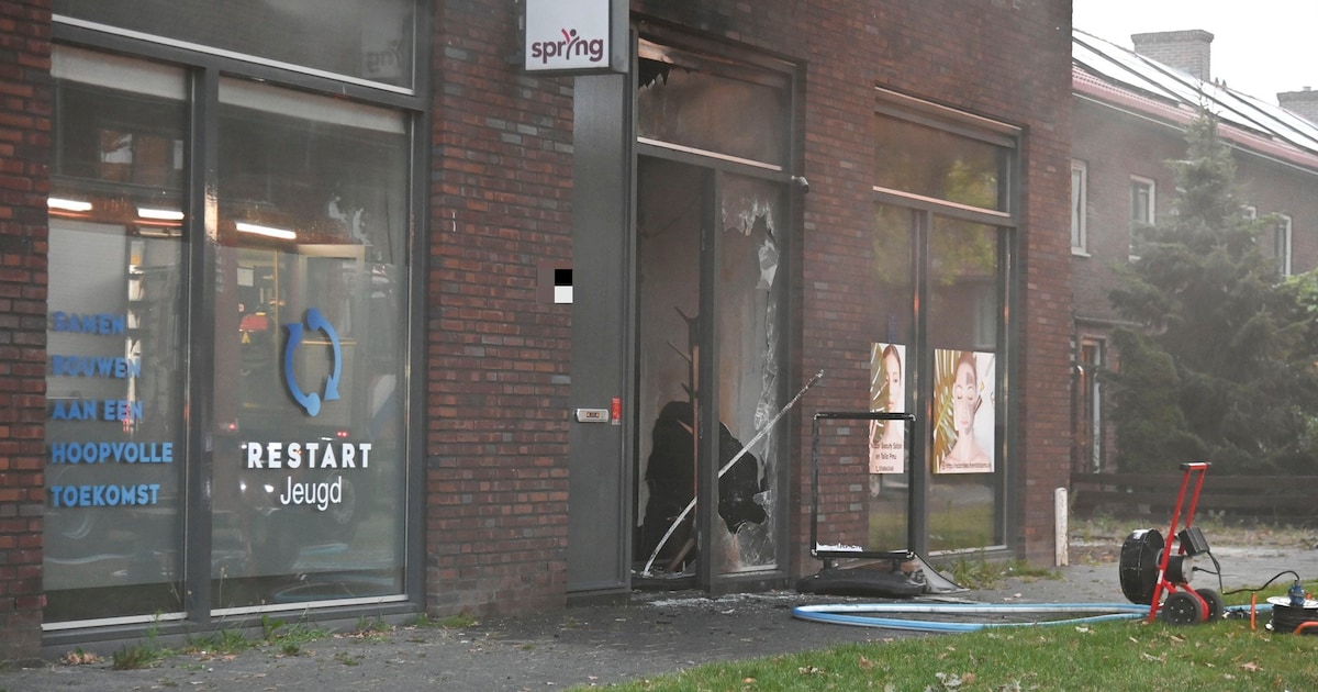 Explosief blaast ruiten uit beautysa­lon in Breda, zes woningen ...