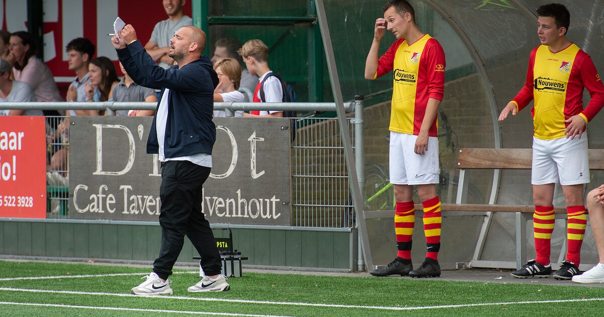 Wesley Sneijder grapt en grolt met Riel 4, ‘het slechtste team van ...