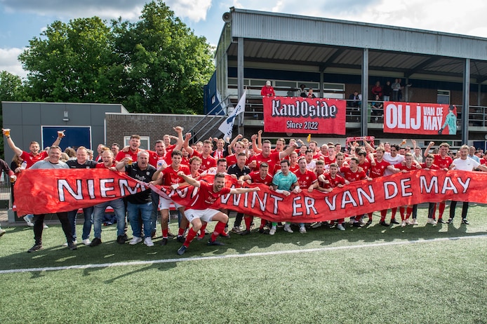 Madese Boys kroont zich tot kampioen op slotdag: ‘Hier speel je het hele jaar voor ...