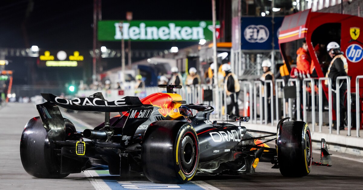Valse start voor Max Verstappen in Vegas, Red Bull rijdt rond met te grote achtervleugel ...