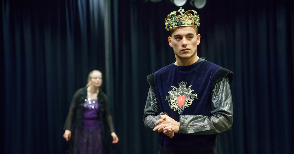 Tiuri bestaat 10 jaar en viert dat met deze voorstelling | Roosendaal ...