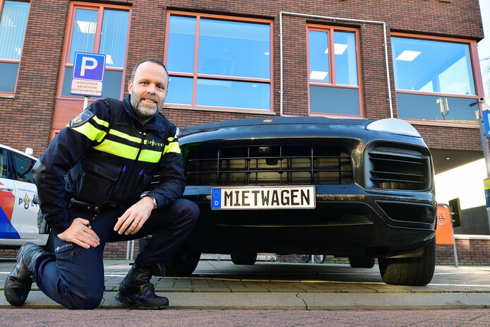 Politie stuurt ook fiscus achter huurders van Duitse bolides aan: ‘Waar ...