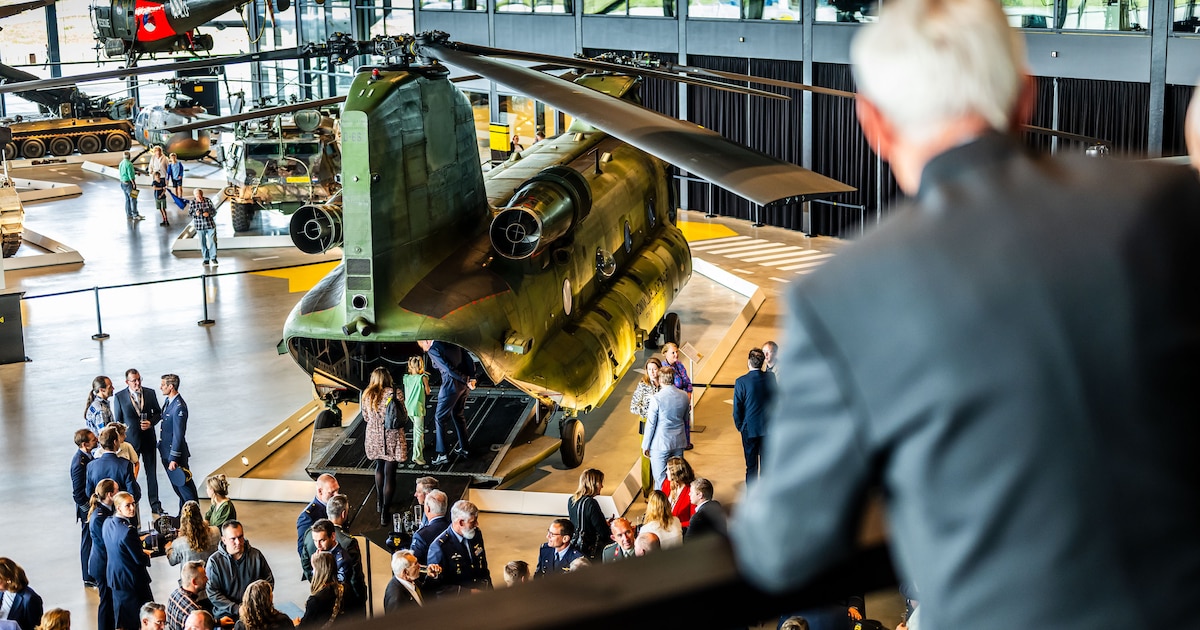 Na zestien jaar op vliegbasis Gilze-Rijen is Chinook met ‘wow-factor ...