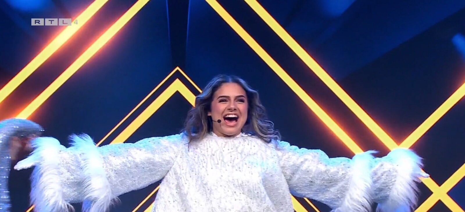 Masked Singers Maan en Cycloop moeten strijdtoneel verlaten: ‘Wat ...