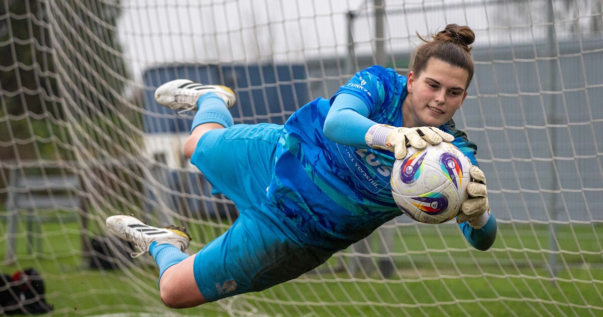 Fleur wordt wel op handen gedragen in het mannenvoetbal: ‘We vonden dat ...